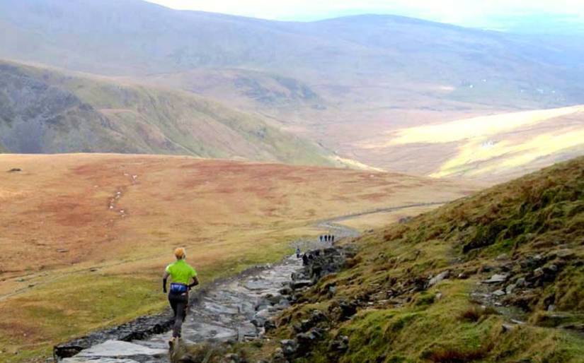 How to run downhill: technique tips you need to know | 220 Triathlon