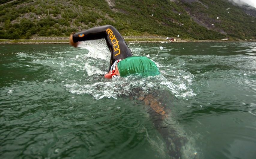 Open water fears: overcome lake swim panic attacks | 220 Triathlon
