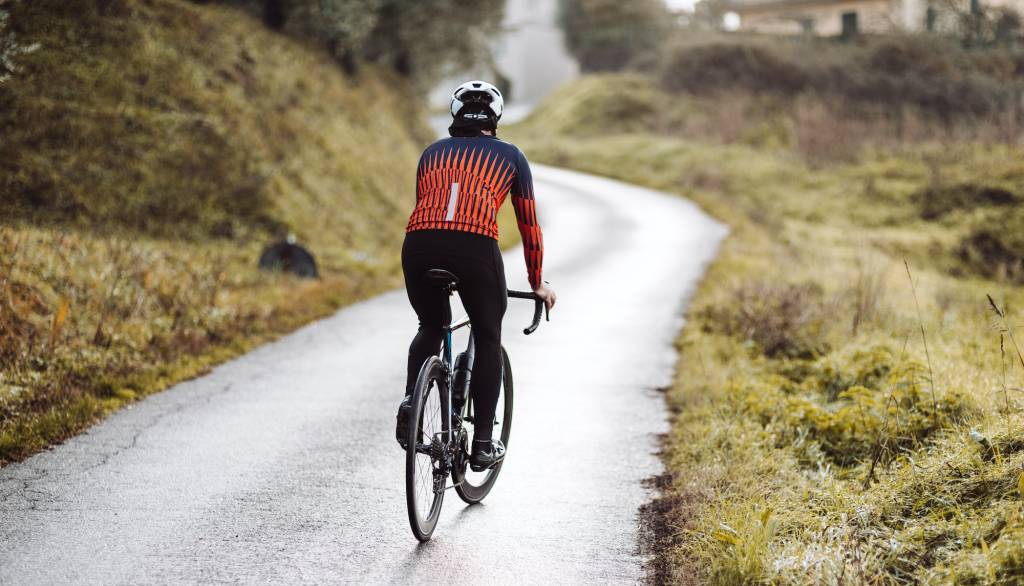 How to stay visible on your bike: The best reflective bike gear | 220 ...