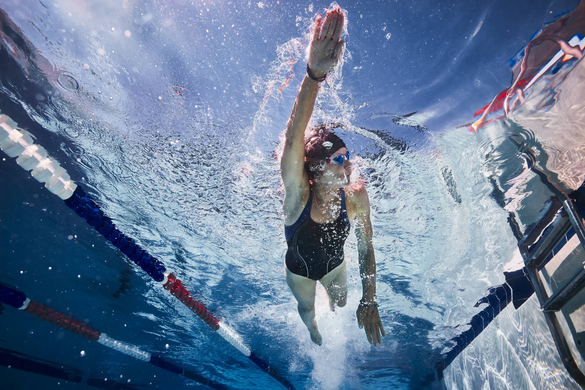 How to pull straight and effectively though the water | 220 Triathlon