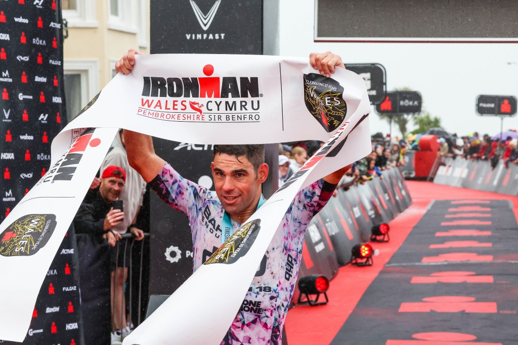 Joe Skipper wins Ironman Wales with incredible comeback | 220 Triathlon