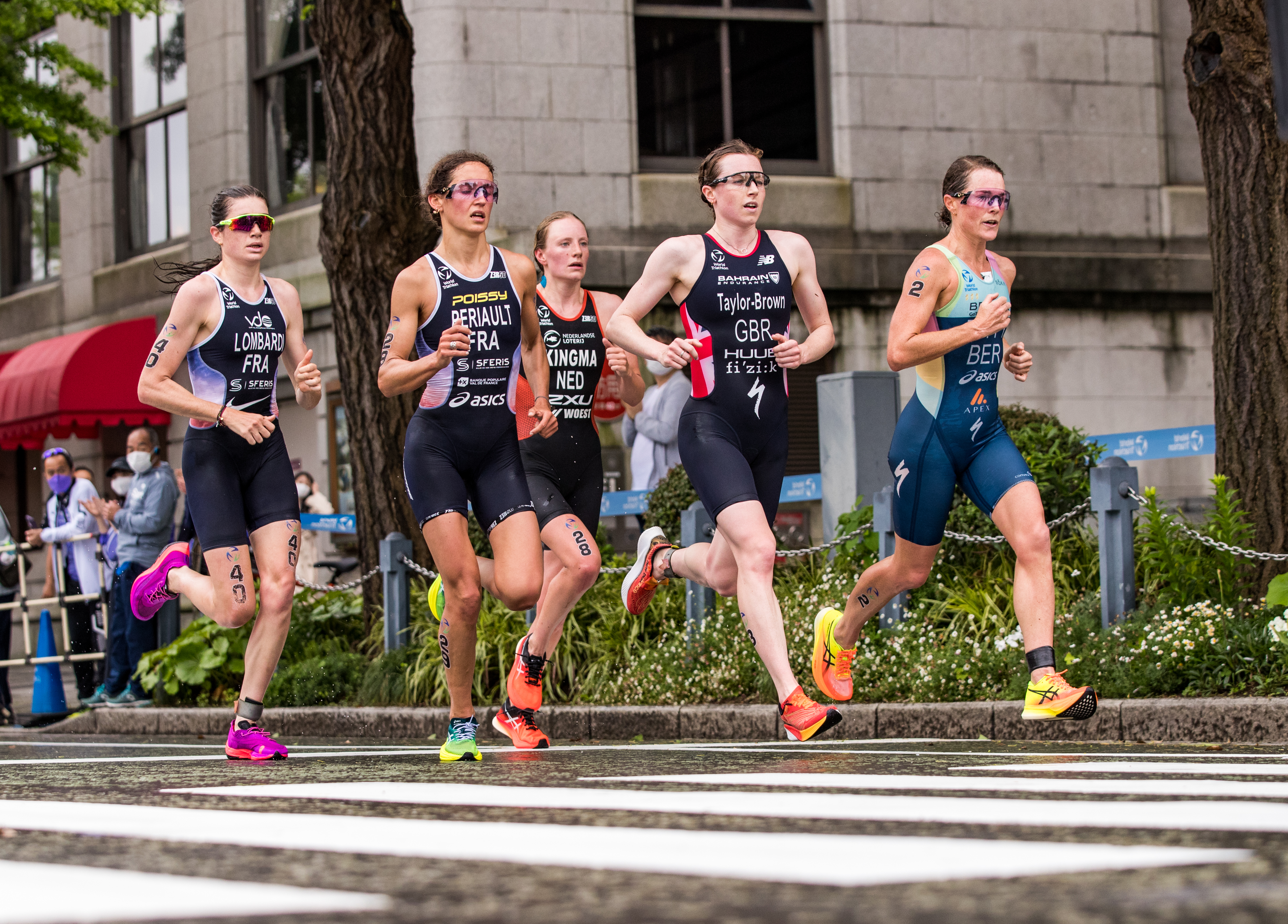 What running shoes do pro triathletes use? | 220 Triathlon