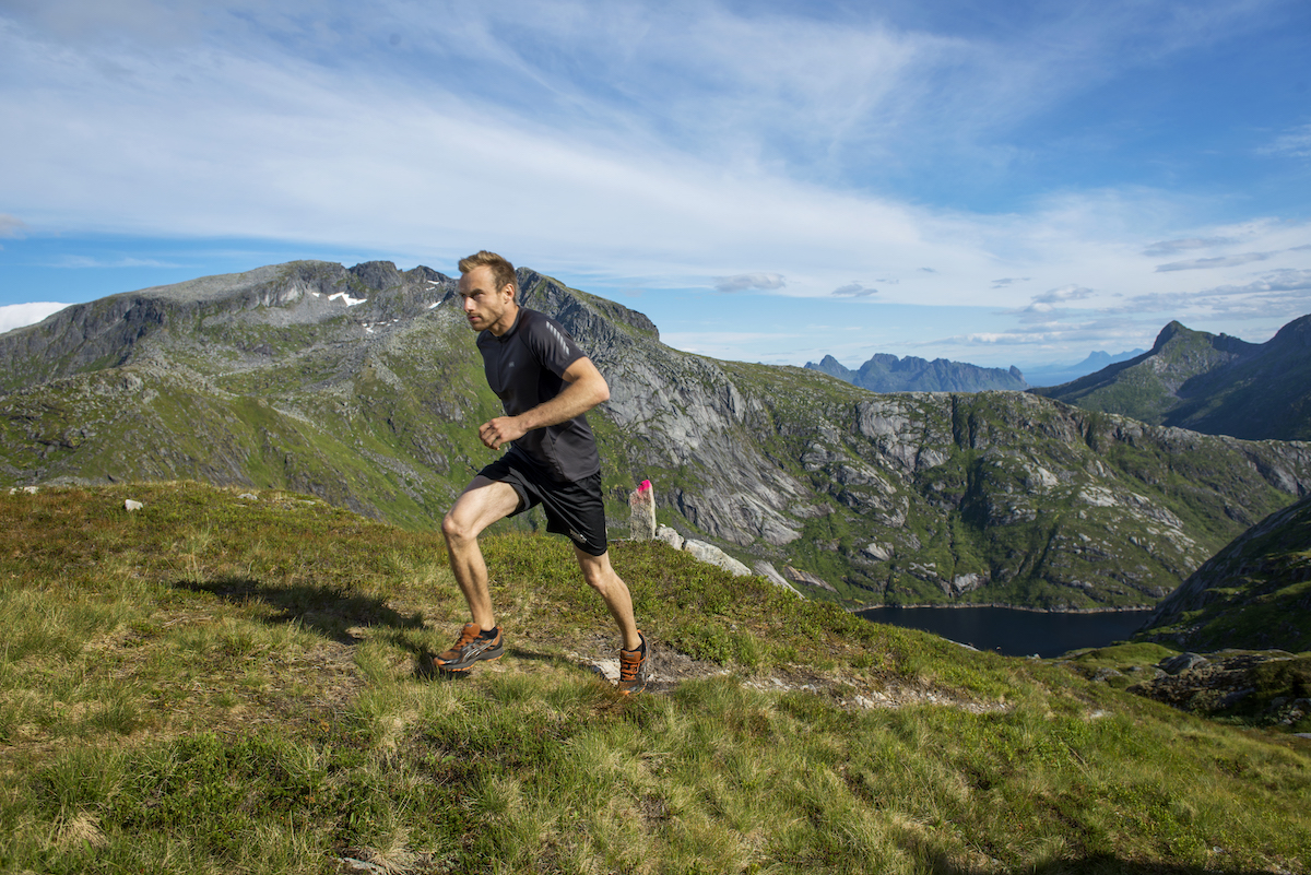 How to run uphill: Proper technique and strength | 220 Triathlon