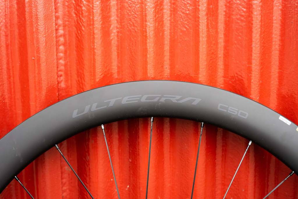 Shimano Ultegra R8170 C50 Tubeless CL Disc review | 220 Triathlon