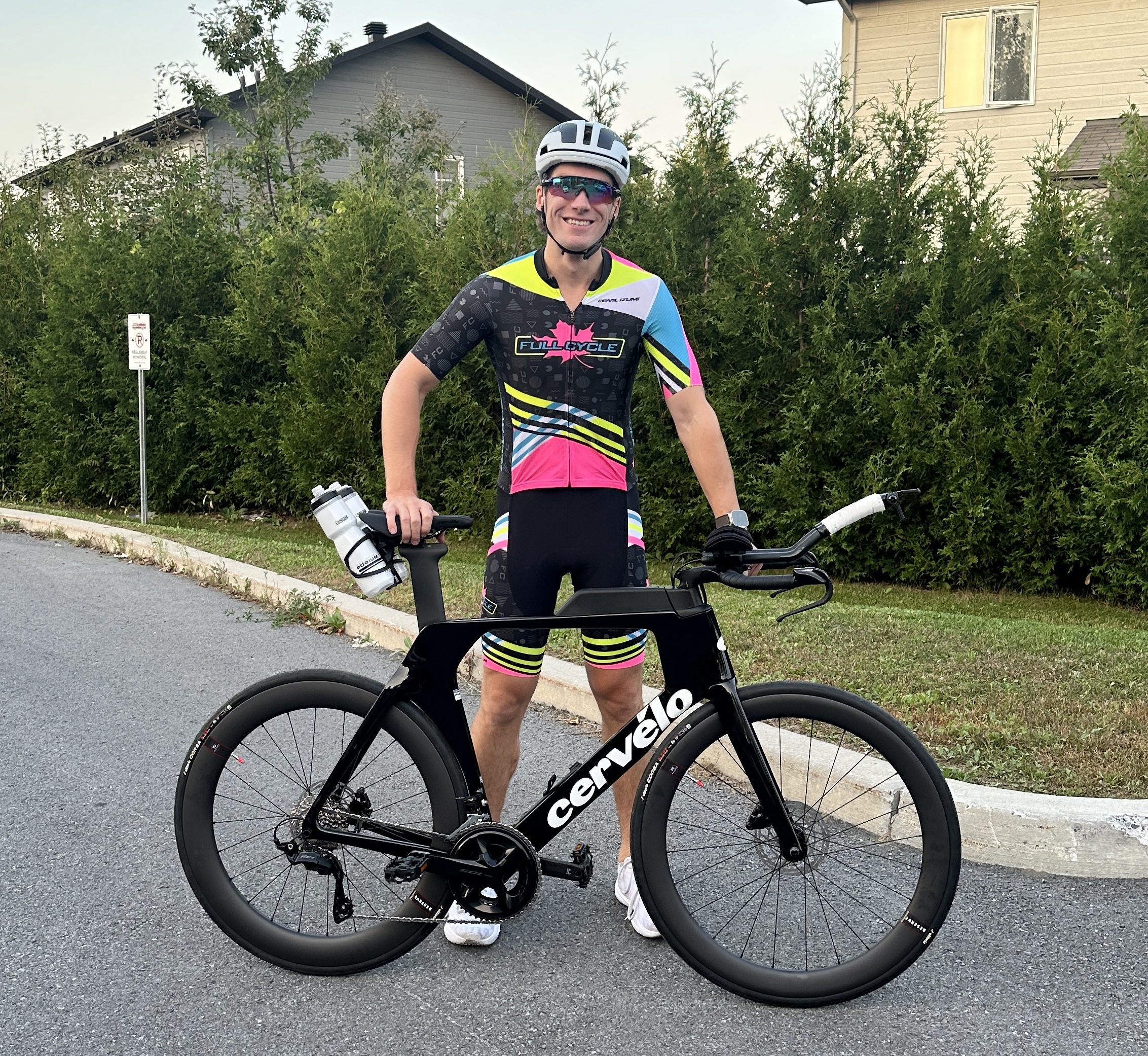 "Being shot three times motivated me to race Ironman" | 220 Triathlon