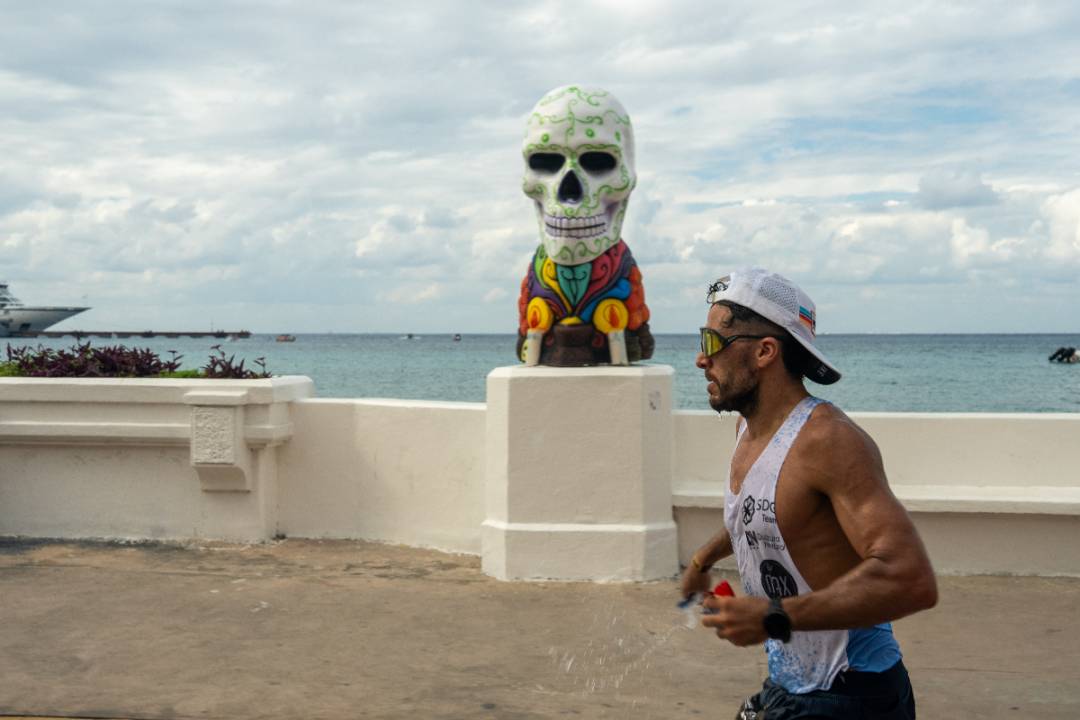 Victory in paradise: Perterer and Horseau win idyllic Ironman Cozumel ...