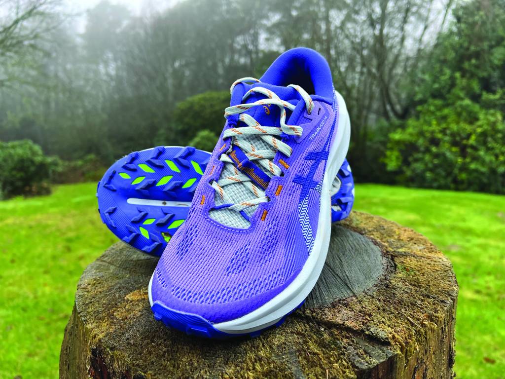 Asics Trabuco 14 run shoe review: "A bouncy, energetic ride" | 220 ...